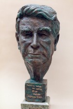 Leopoldo-Zea - Sergio Peraza | Arte Escultórico