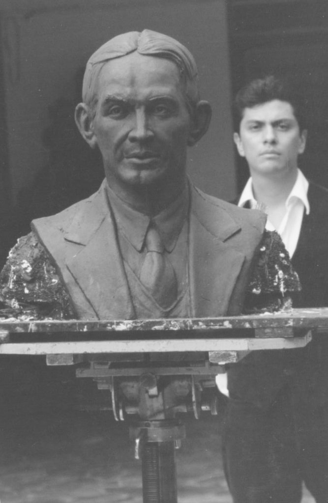 Manuel Gamio 1912 En Plastilina Sergio Peraza Artista Escultor - Sergio ...